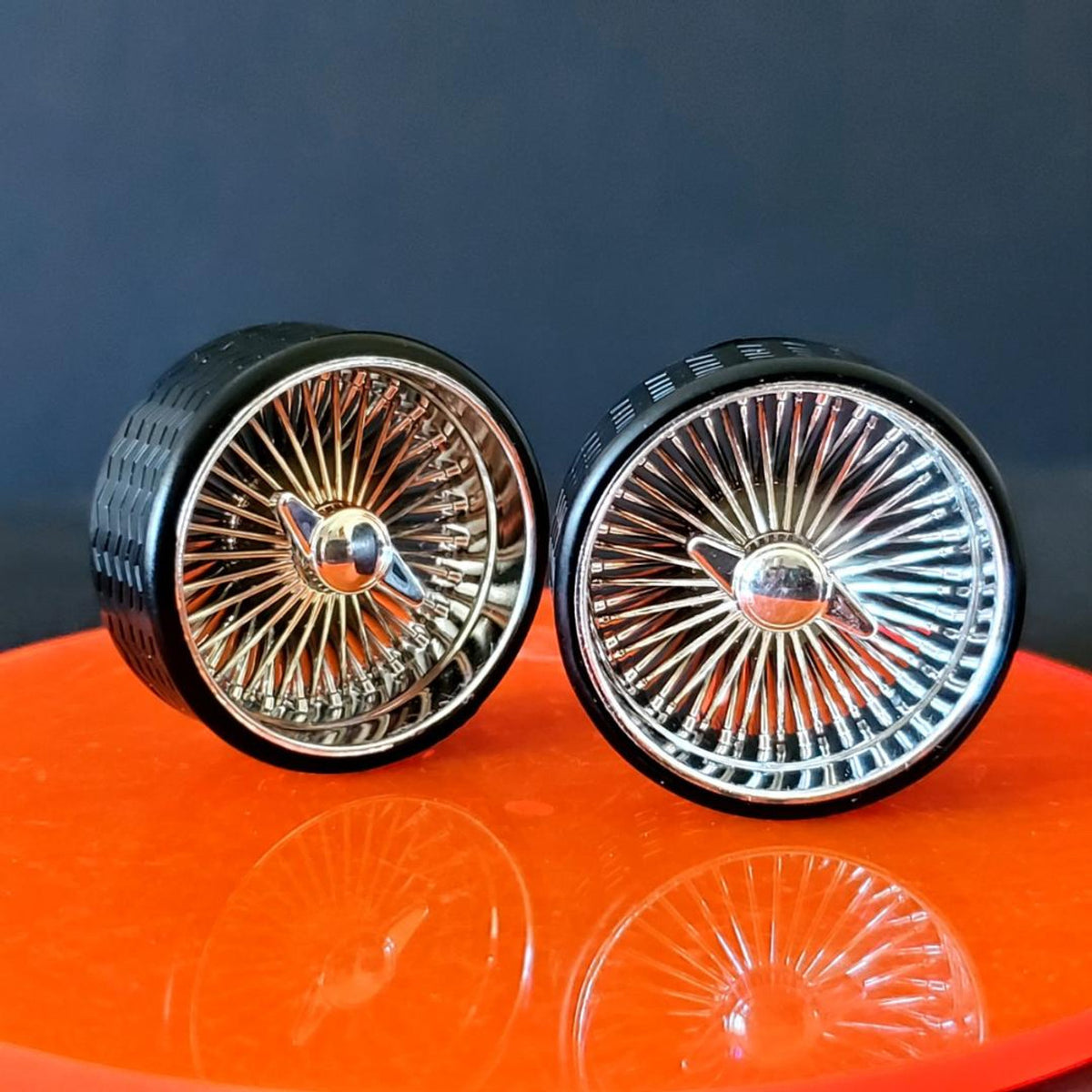 Hoppin Hydros 1/18 Chrome Super Spokes w/Black Wall Two Prong Cap (4 ...