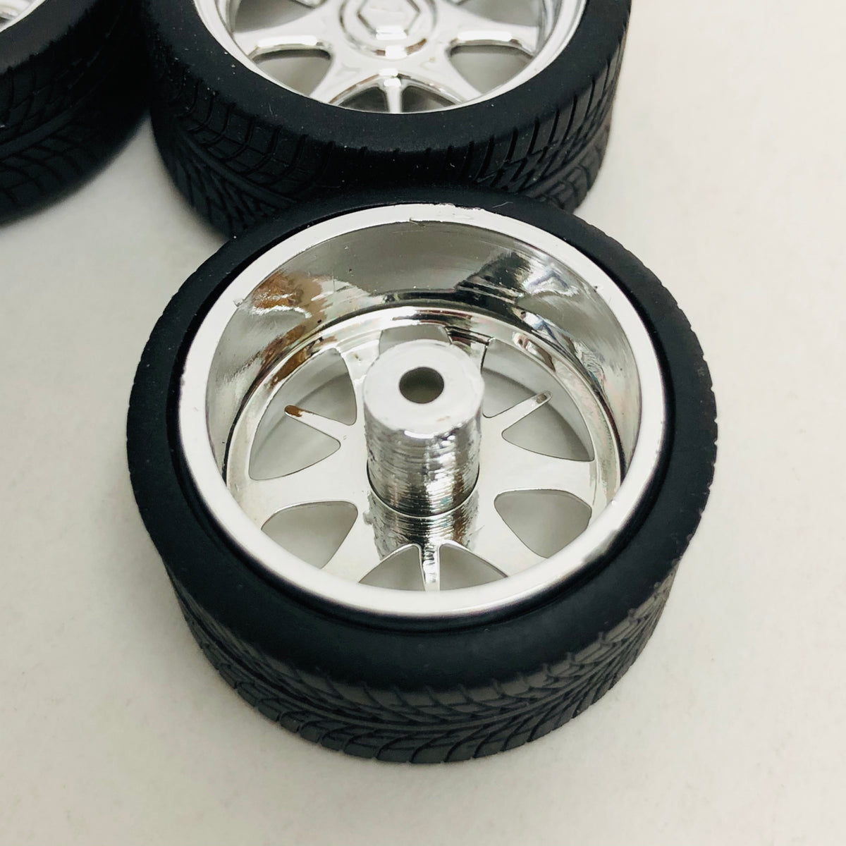 Pegasus 1/24 Rim & Tire Set 1226 Chrome Dagger Rims With Tires (4 ...