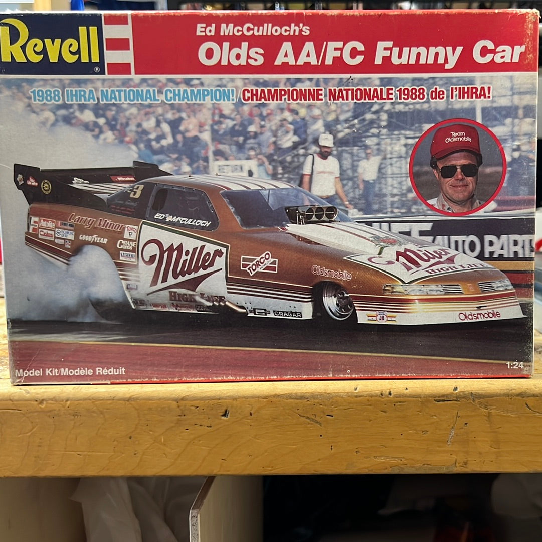 Revell 1/24 Ed McCulloch's Olds AA/FC Funny Car 7122C *Vintage Kit ...