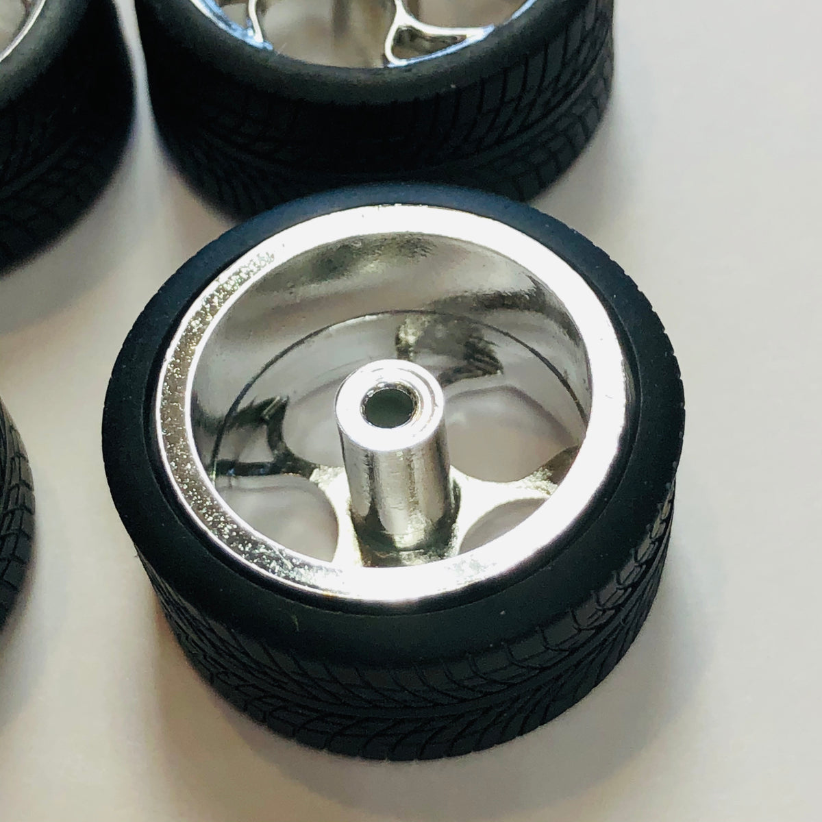 Pegasus 1/24 Rim & Tire Set 1214 Chrome Swirl Stars w/Tires (4 ...